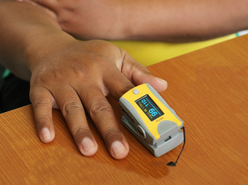 Pulse Oximeter: Purpose, Uses, and Reading Steps - AHP Medicals